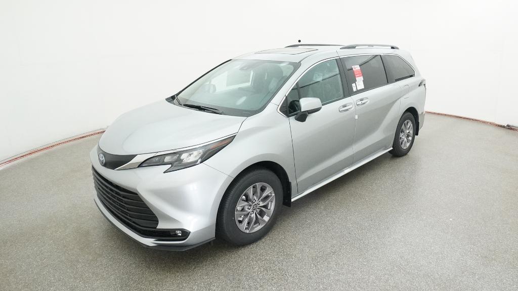 New Toyota Sienna in Fayetteville NC | S31987